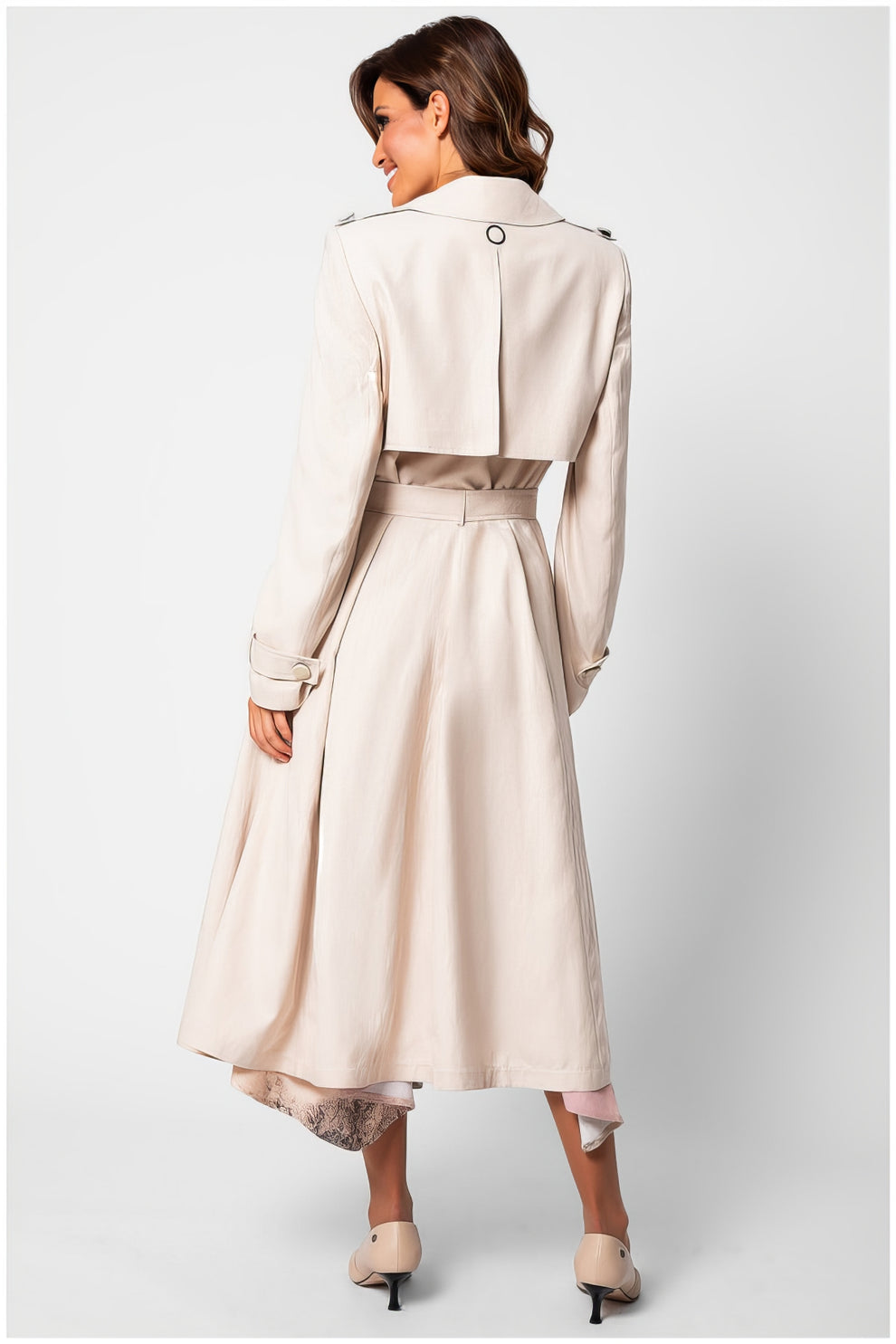Kim Classic Long Coat in Beige | Luna Fashion House